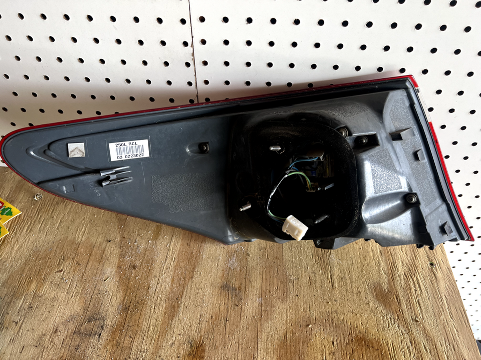 07-09 LEXUS LS460 PASSENGER RIGHT SIDE REAR TAIL LIGHT TAILLIGHT LAMP ...