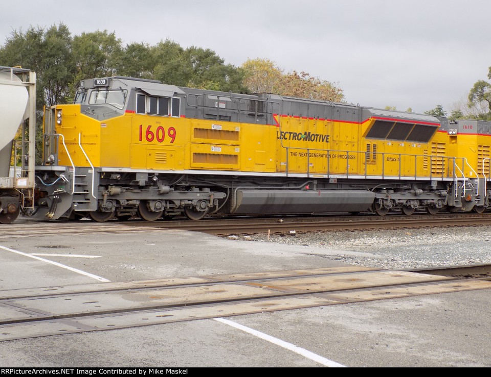 EMD T4 Tier 4 Locomotive Decal Set BNSF UP Union Pacific | eBay