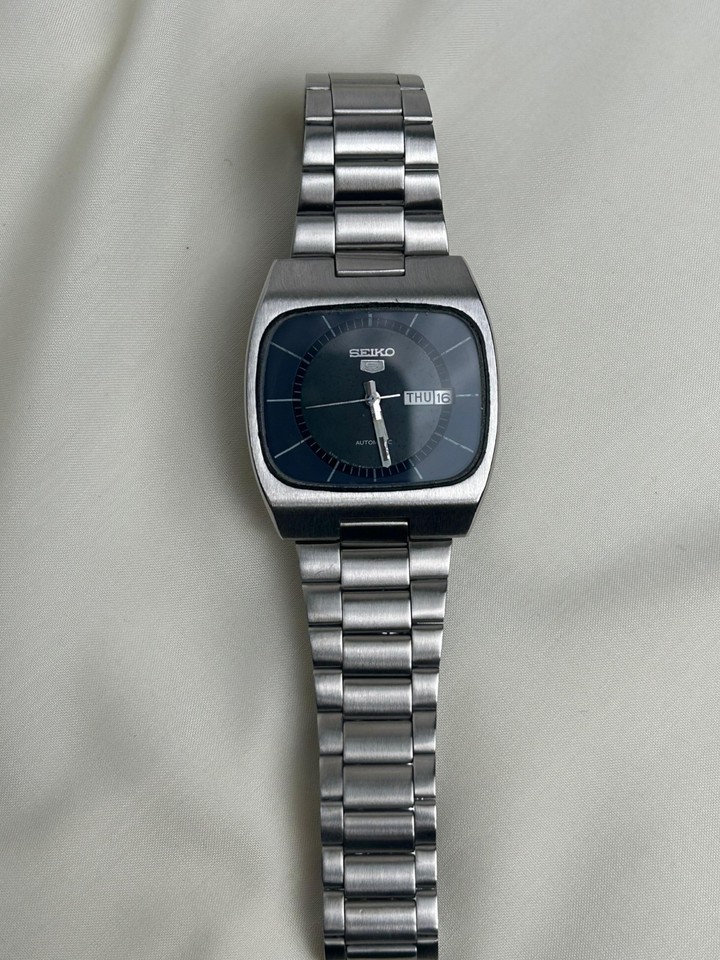 Vintage Tv Shape Seiko 5 Automatic Analog Day/Date Men's Wrist Watch ...