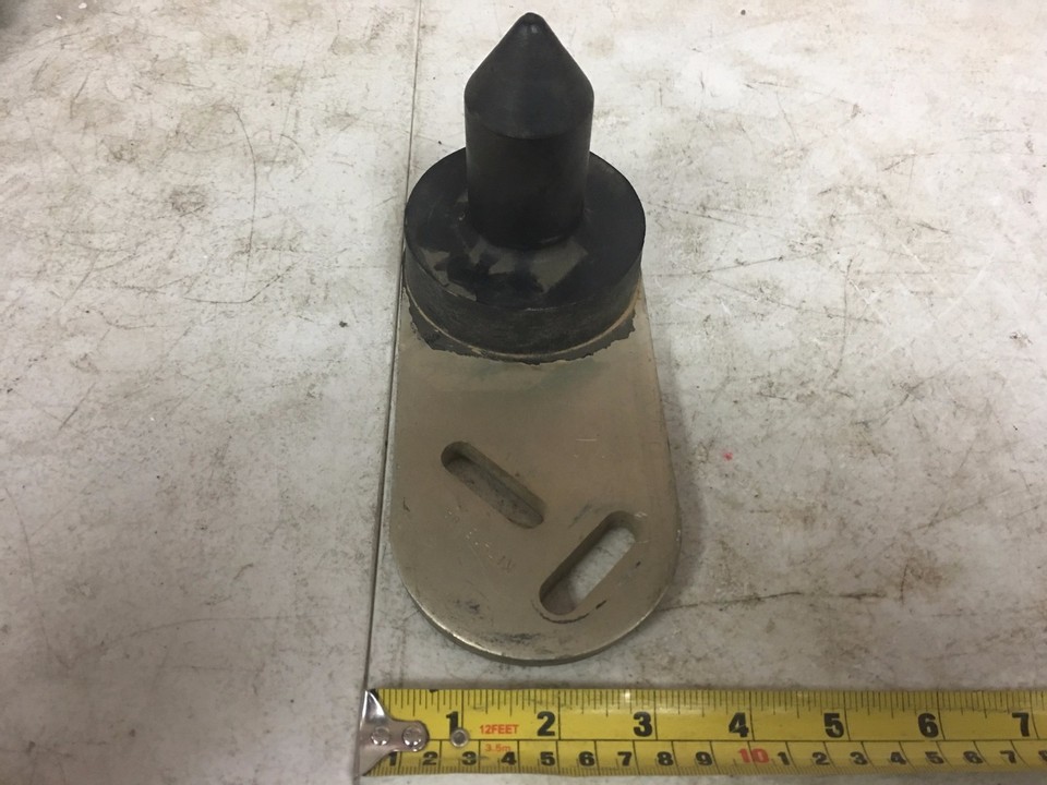 KW Hood Locator Pin & Bracket Kenworth # K179-C-388R Ref# K179388R ...