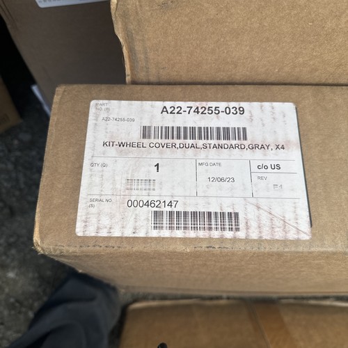 Flow Below Gray Wheel Cover Kit P/N: A22-74255-039.Freightliner ...