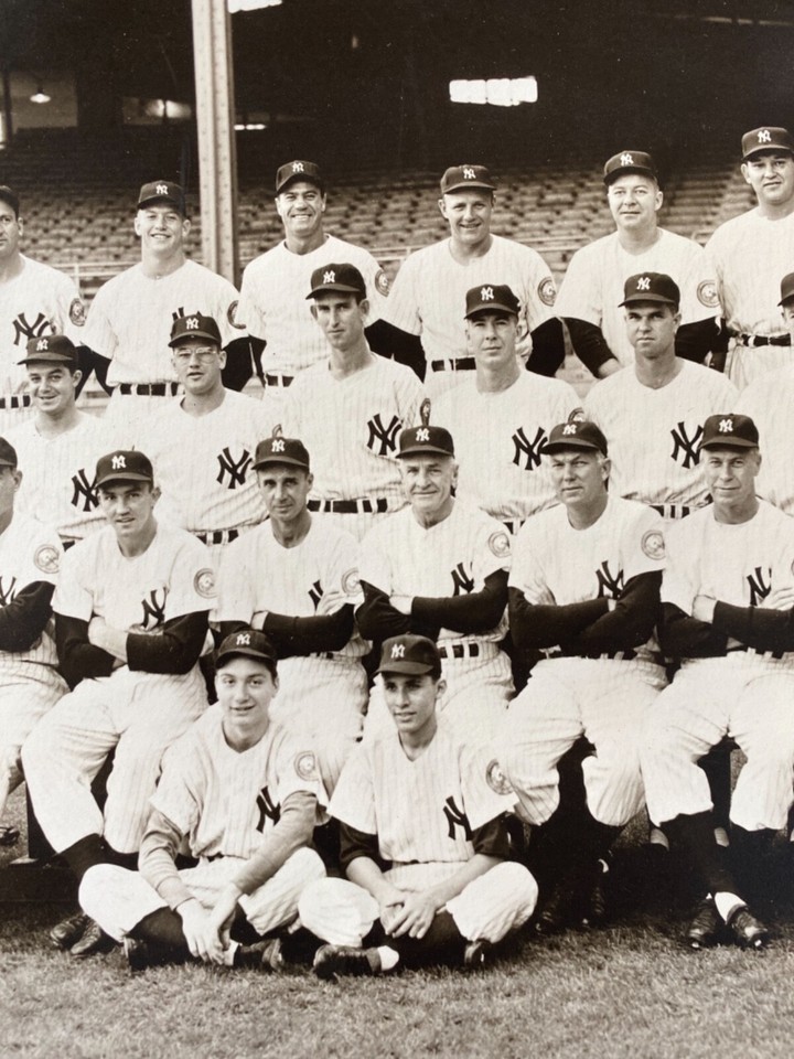 Rare original 1950s New York Yankees baseball team 14 x 17 Photo Mickey ...
