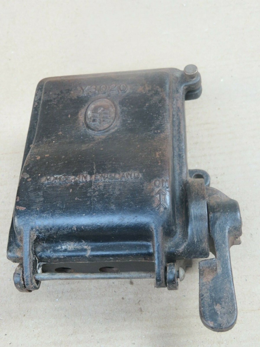 Vintage Mem Ten Switch Gear Ceramic Fuse Box England Cast