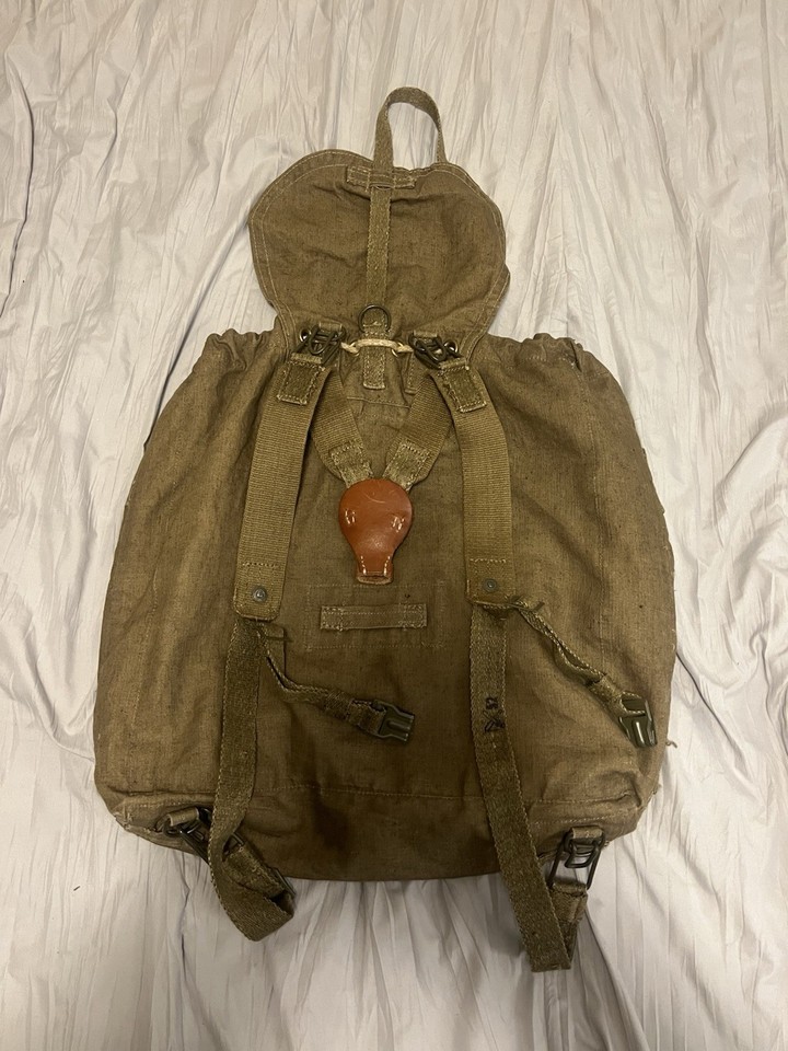 Vintage Backpack WW2 1940's - 50's Army Surplus Military Camping Bug ...