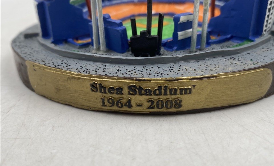 BD&A Multicolor New York Mets 1964-2008 Shea Stadium Replica Figurine ...