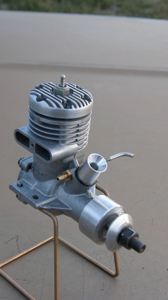 Super Tigre C-35 STUNT / RC Model Airplane Gas/Nitro Engine ...