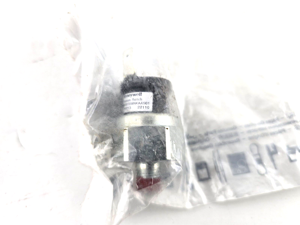 Genuine NEW Volvo Mack Truck 23721213 Air Brake Pressure Switch | eBay
