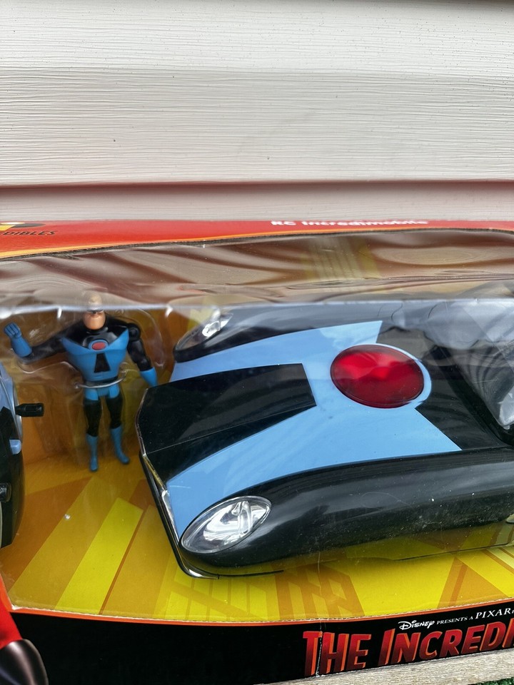 New Rare Vintage THE DISNEY STORE Incredibles Remote Control Car ...