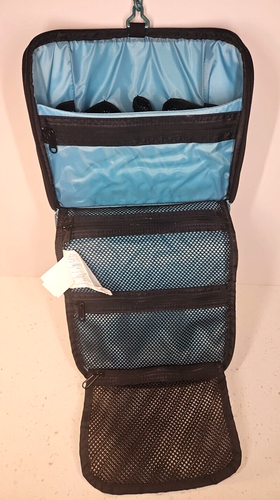 Dakine Diva 4L Travel Kit Large Toiletry Bag /Dopp Kit 10x 8x6 BLk SEE ...