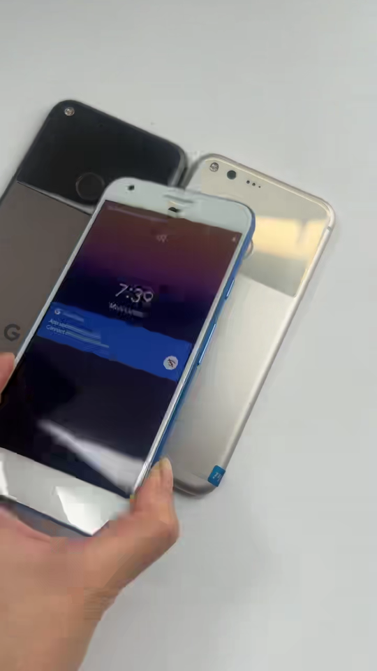 GOOD AND RARE Google pixel XL 128GB unlocked smart phone color random ...