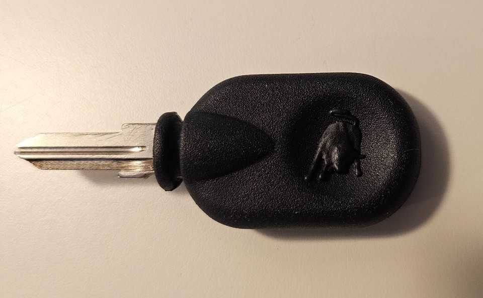 Lamborghini Diablo & early Murcielago OEM key blank NOS NLA 43004161 ...