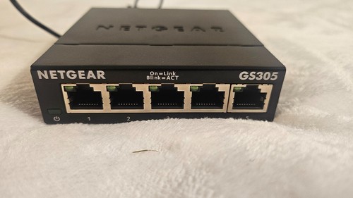 5-Port Gigabit Ethernet Unmanaged Switch (Gs305) - Desktop Quiet ...