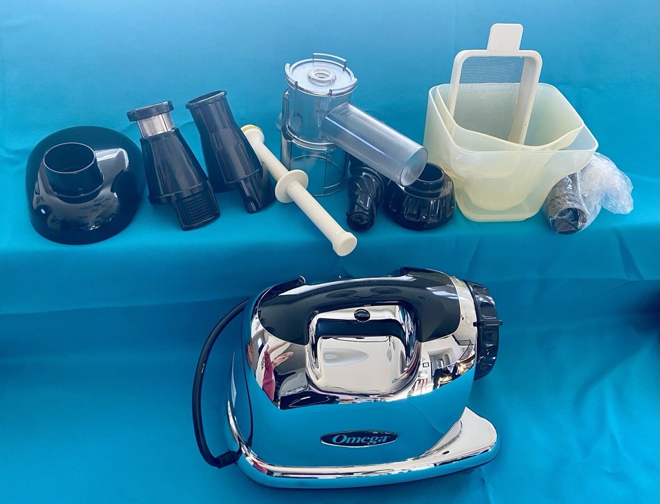 Omega 8006 Cold Press Juicer Machine Vegetable & Fruit Juice Extractor ...