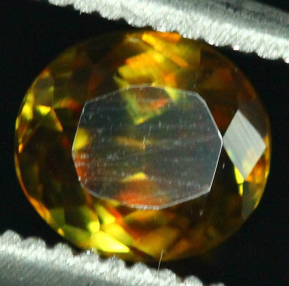 0.37 ct RARE COLOR CHANGE NATURAL SPHENE/TITANITE OVAL CUT GEMSTONE ...
