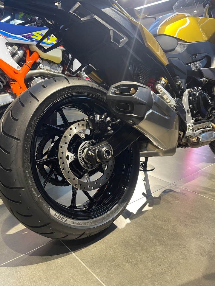 For BMW F900R F900XR 2020-2024 Rear Wheel Swingarm Axle Cover Crashs ...