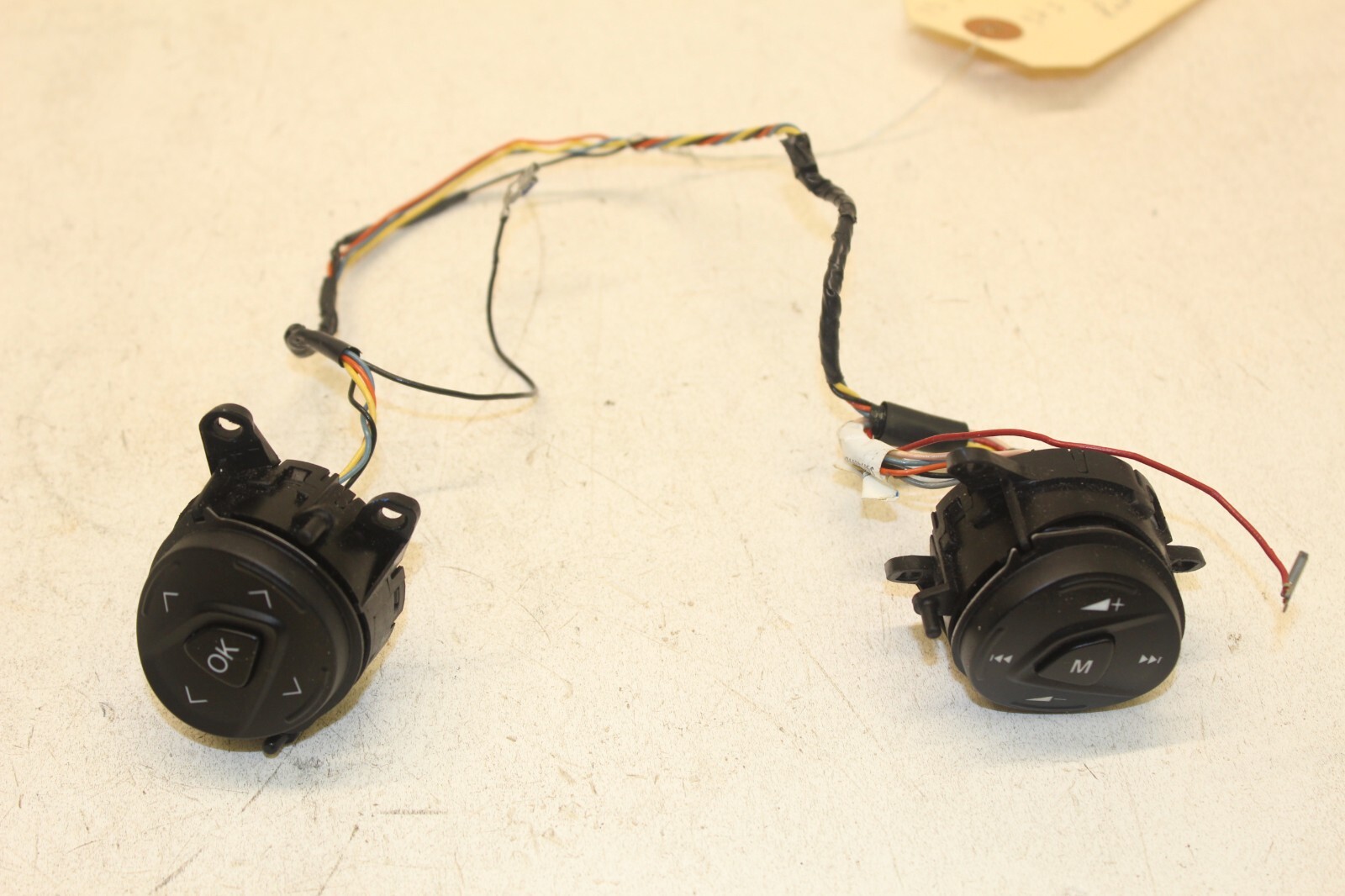 2013-2014 Ford Focus ST turbo oem st3 steering control wheel buttons ...