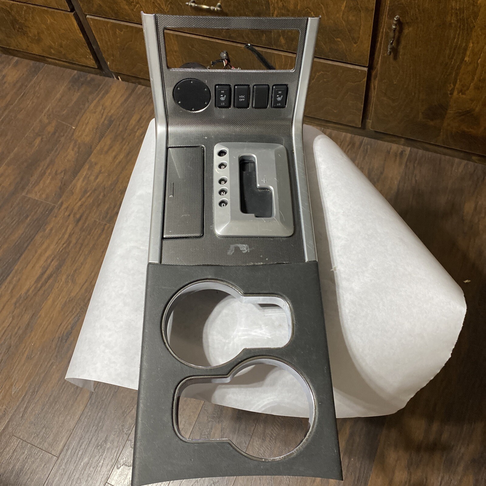 05-07 NISSAN PATHFINDER CENTER CONSOLE FLOOR GEAR SHIFTER BEZEL TRIM ...