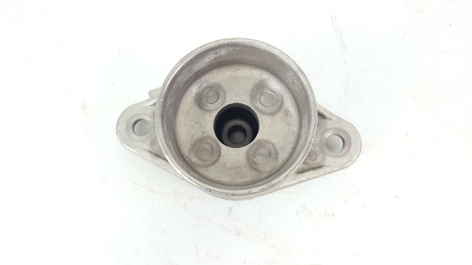 NEW Hyundai Rear Right Shock Strut Bracket Mount 55330-3L020 OEM ...