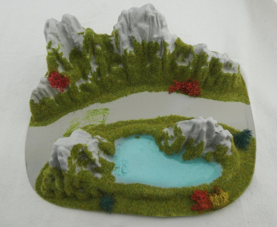 Ecke mit See / Diorama von Heki 5072 in Spur N neuwertig (Z233) A | eBay.de