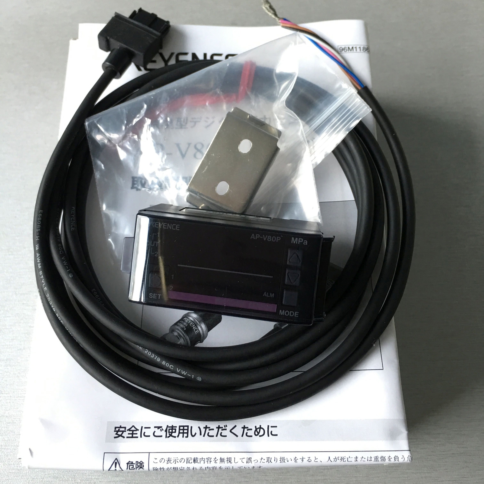 one NEW KEYENCE AP-V80P Digital pressure sensor Free shipping | eBay