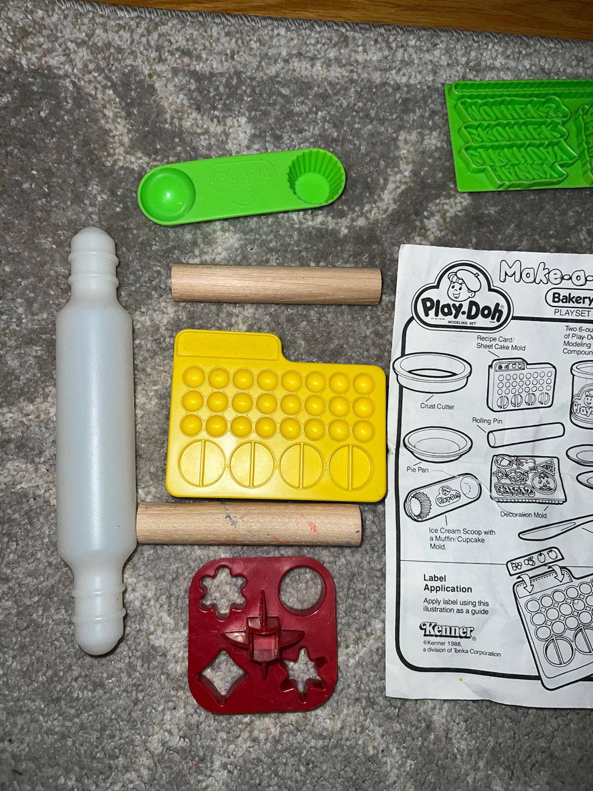 Vintage Play Doh Make a Meal Factory Bakery Incomplete but with extra ...