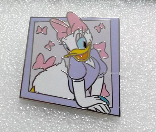 2011 DISNEY PARKS DAISY DUCK PIN | eBay