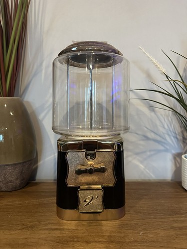Black Vintage Candy Gumball Peanut Machine V Line 25 cent vend+ Lock ...