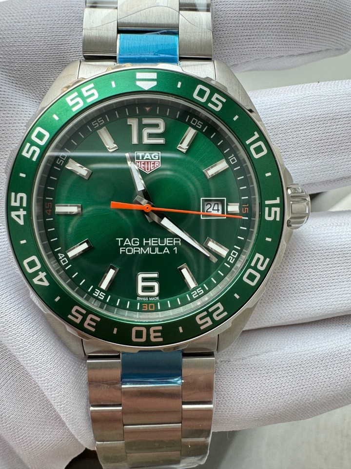 TAG Heuer Formula 1 Green Dial 43mm Mens Quartz Steel Watch WAZ1017 ...