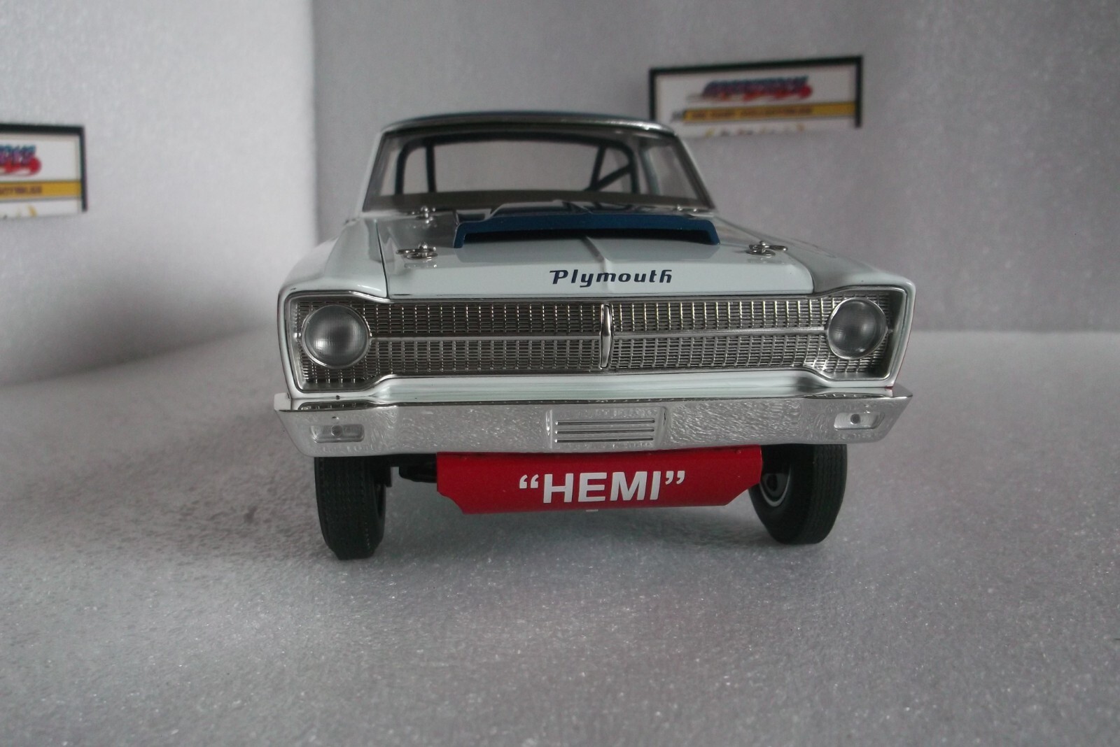 SOX MARTIN 1965 AWB PLYMOUTH BELVEDERE HEMI 1:18 HNRA DRAG RACE CAR ...