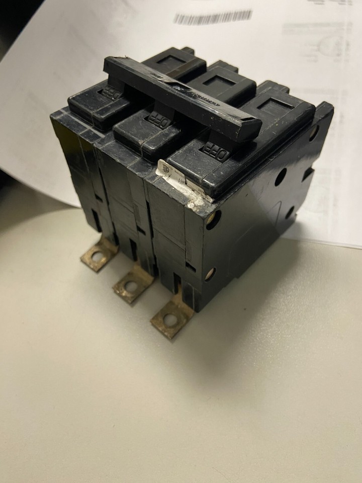 Cutler Hammer Quicklag QBHW3060H 3Pole 60A Bolt On 240V Circuit Breaker ...