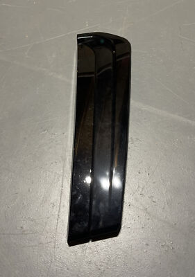 21-23 GMC Yukon/Suburban Right C Pillar Moulding, Black OEM 85136439 | eBay