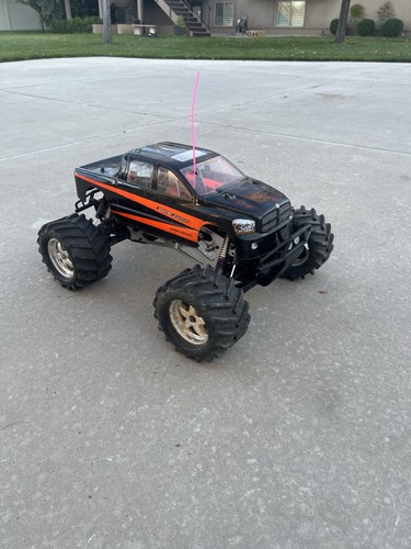Hpi Savage Sh .28 Motor Runs Chassis Good Extra Parts 1/8 Scale 4wd ...