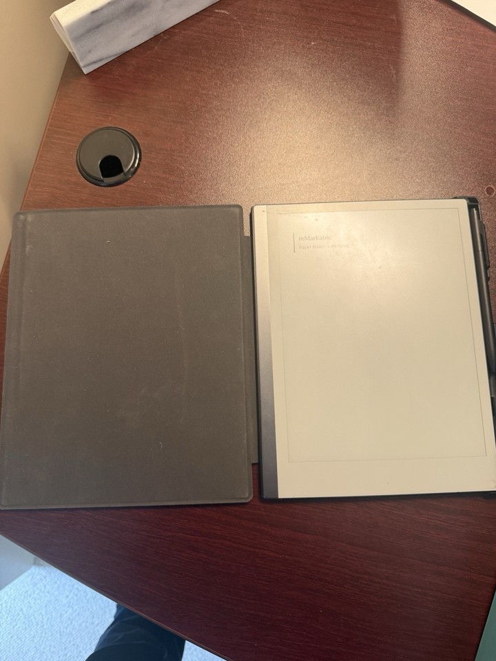 reMarkable 2 Paper Tablet Bundle With Box,Pen,CoBak Case/Charger and ...