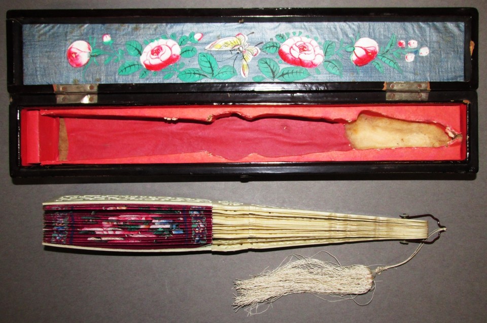 WONDERFUL c1870 Chines Mandarin "Fan of a Thousand Faces"- Bone Sticks ...