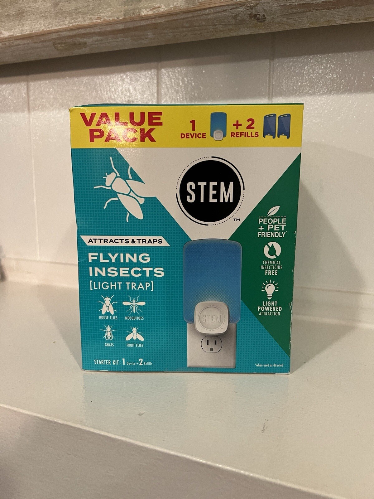 STEM Light Trap Attracts and Traps Flying Insects Starter Kit 1 Device ...