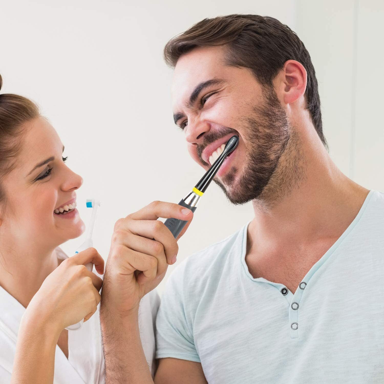 Bella Russo Electronic Sonic Toothbrush Rechargeable & 2 Replacement ...