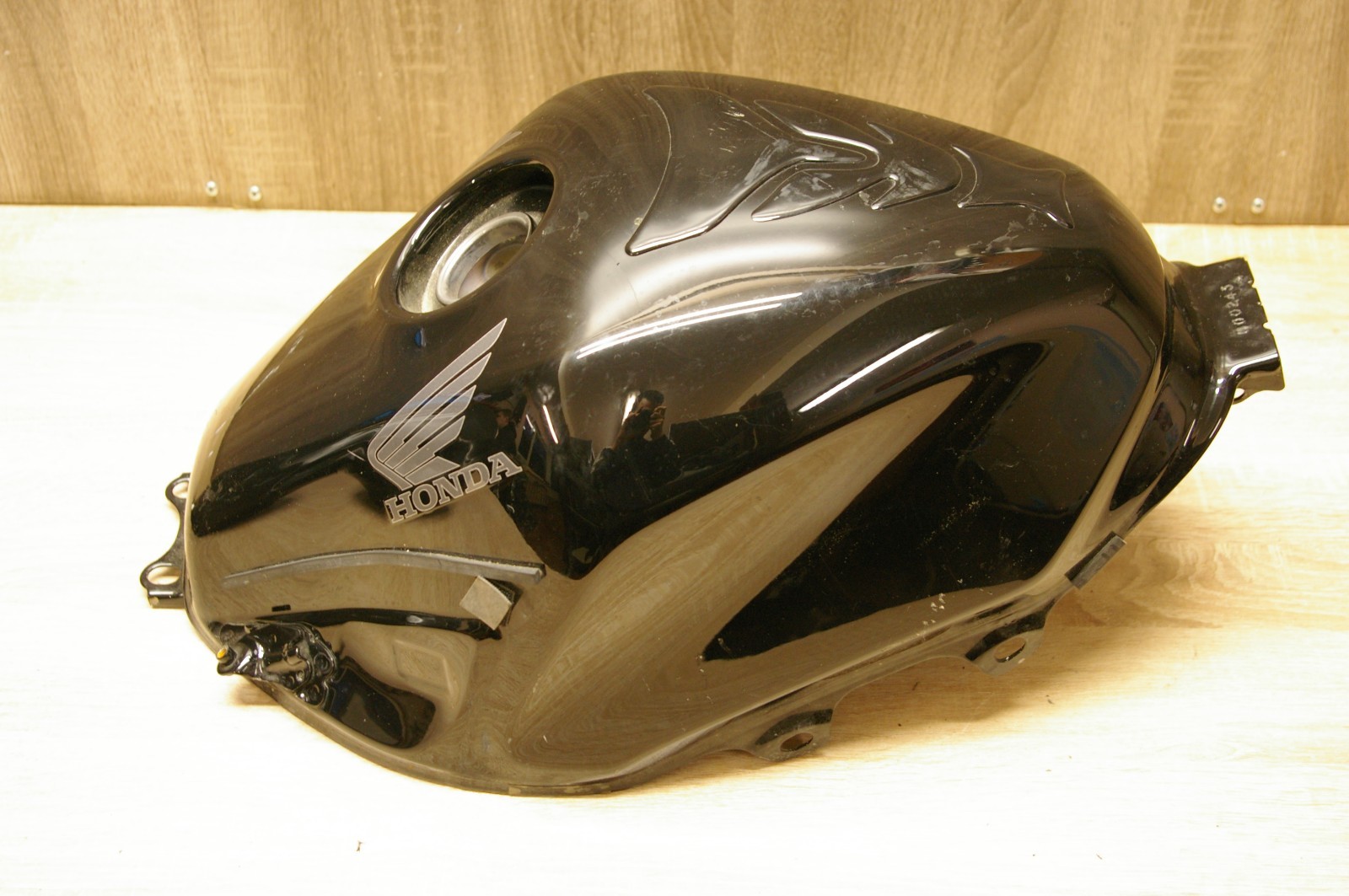 HONDA CBR 500 / CBR500 fuel / petrol / gas tank 2013 - 2015 17500-MGZ ...