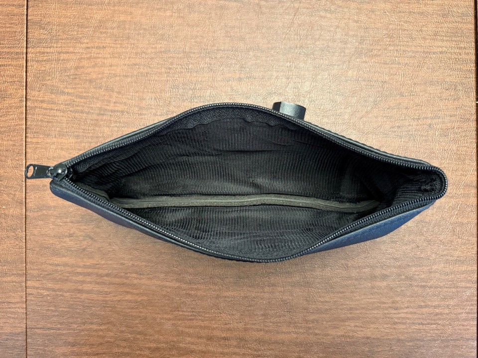 Shure BETA Zippered Soft Carry Case w/Mic Stand Clip Adapter (5/8") | eBay