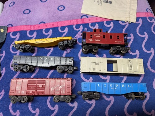 Original Lionel Freight Car Lot Run or Parts 6112 9060 6472 6042 6014 ...