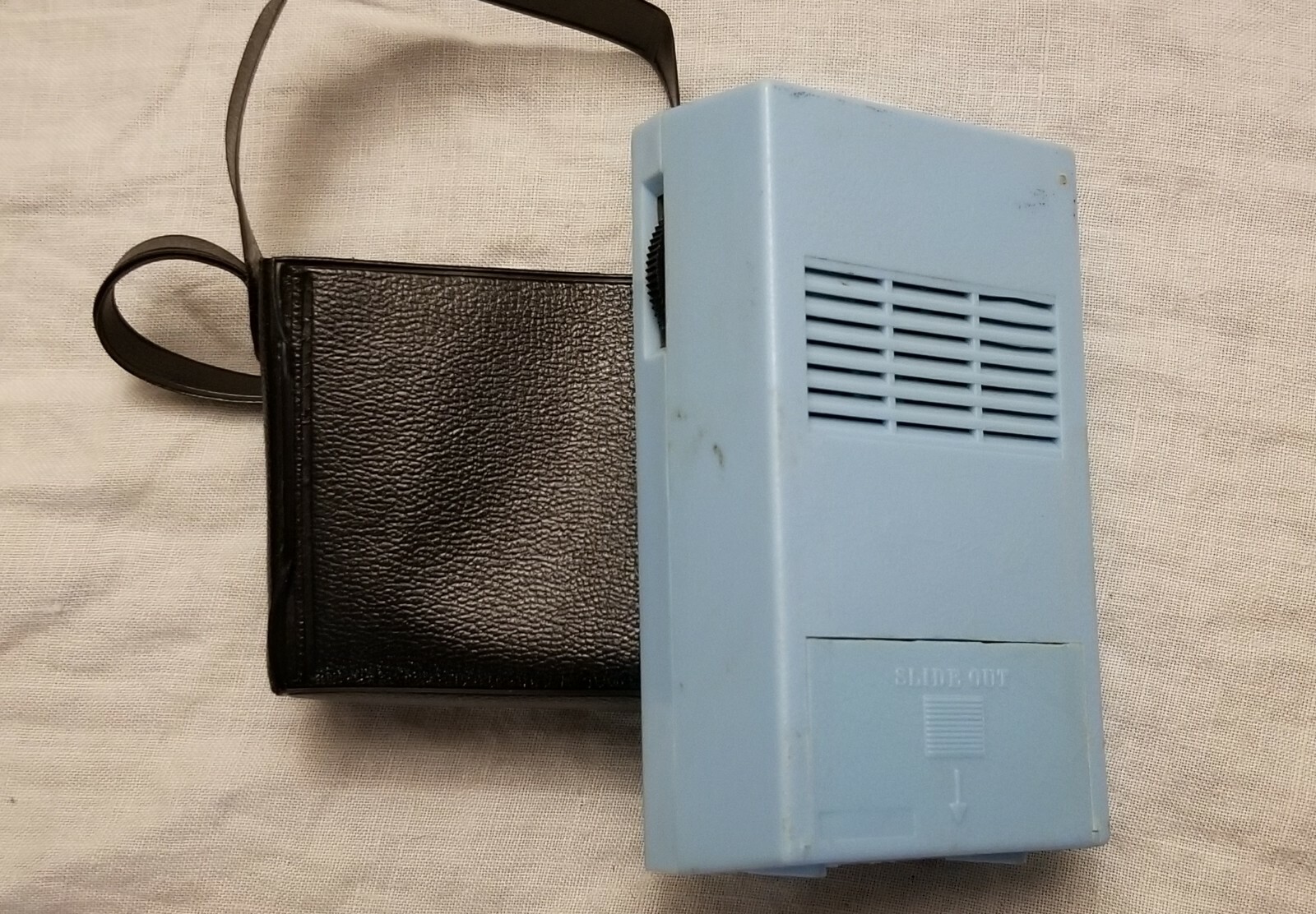 VINTAGE SOLID STATE DELFONIC PORTABLE TRANSISTOR RADIO | eBay