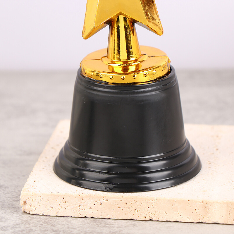 1Pcs Mini Star Plastic Award Trophy Children Winner Trophies Kids ...