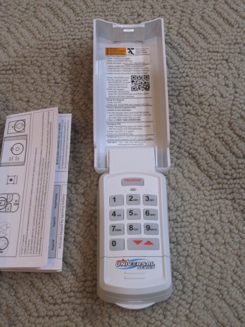 Genie GUK-R Universal Series Portable Backlit Wireless Keypad Entry ...