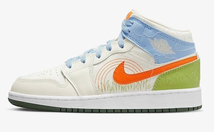 NEW Air Jordan 1 Mid SE (GS) Size 4.5Y Sail/Safety Orange DX2462-100 ...