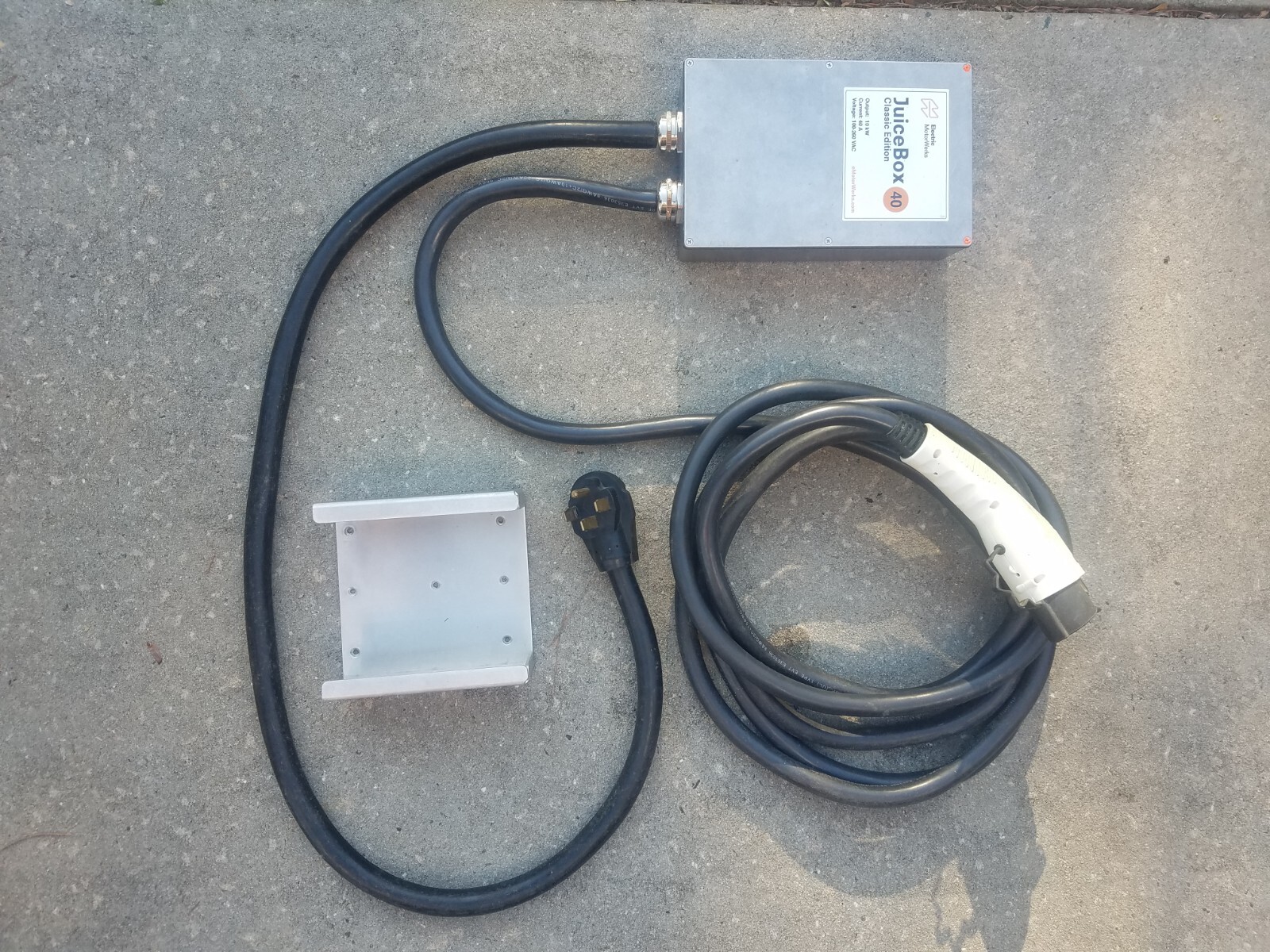 JuiceBox Classic Edition 40A EVSE Level 2 electric vehicle charger ...