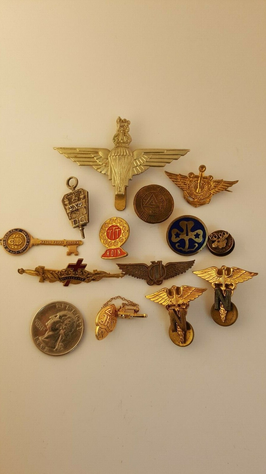 LOT 13 VINTAGE PINS BADGES MOOSE NAVY SAN DIEGO SIGMA CHI PSI OREGON ...