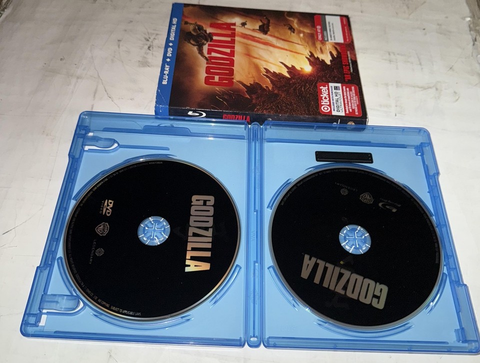 Godzilla Blu-ray DVD Digital HD 2014 Movie Target Exclusive Slipcover ...