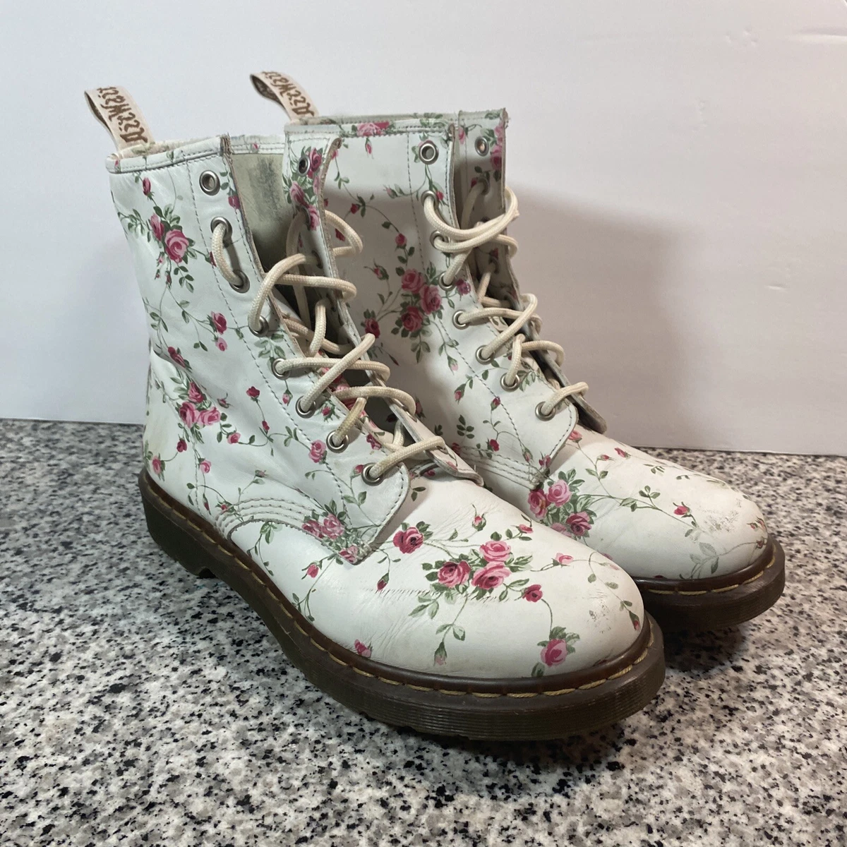 Doc Martens White Floral