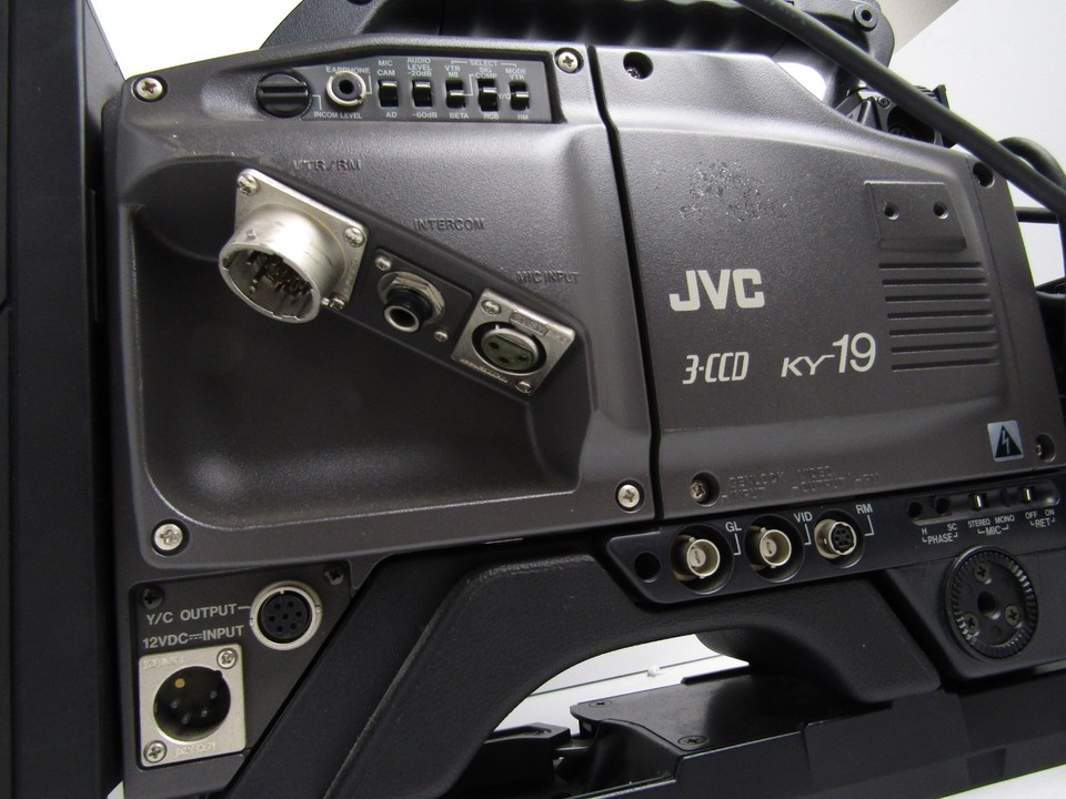 JVC KY-19U 3CCD STUDIO COLOR VIDEO CAMERA w/ Canon TV Lens - Untested ...