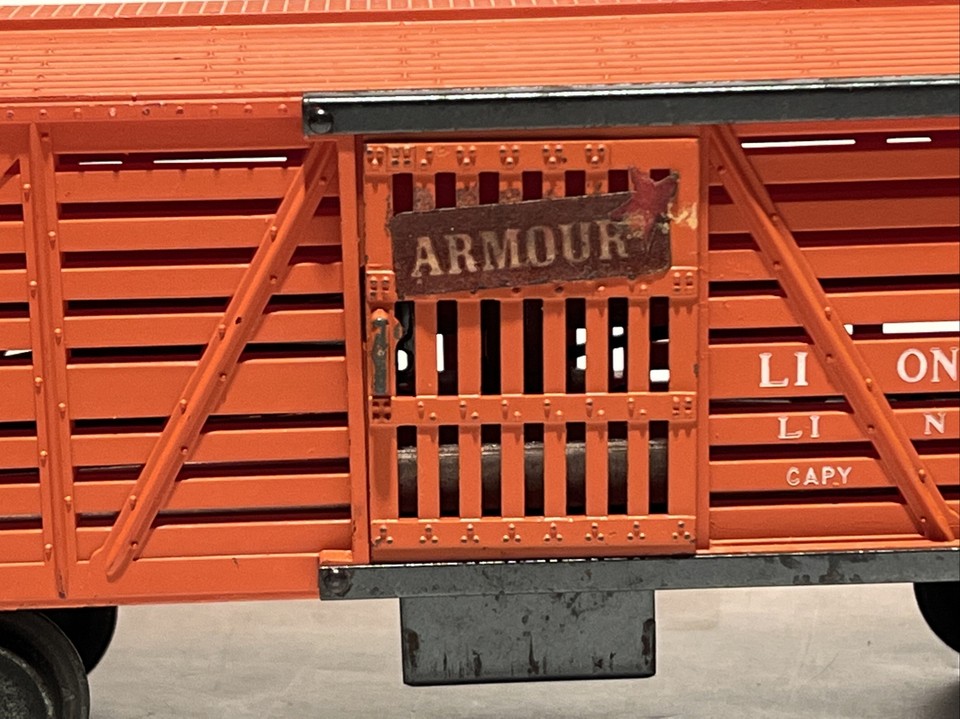 Lionel, O Gauge, 3656, Operating Cattle Car w/Armour Stickers HTF RARE ...