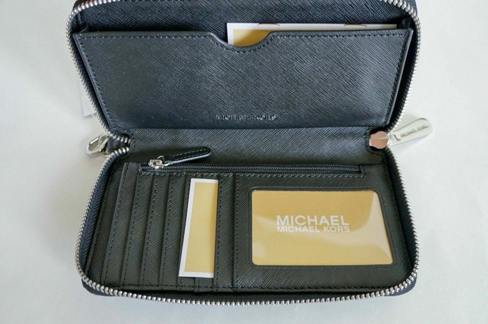 Michael Kors Jet Set Travel Signature Phone Wallet Wristlet Black ...
